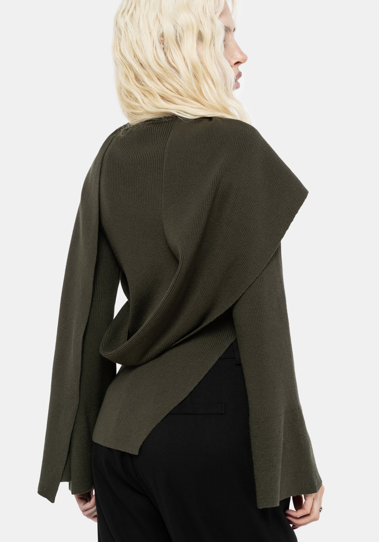 Symphony Scarf Cape Flare Knit Top – Disturbia