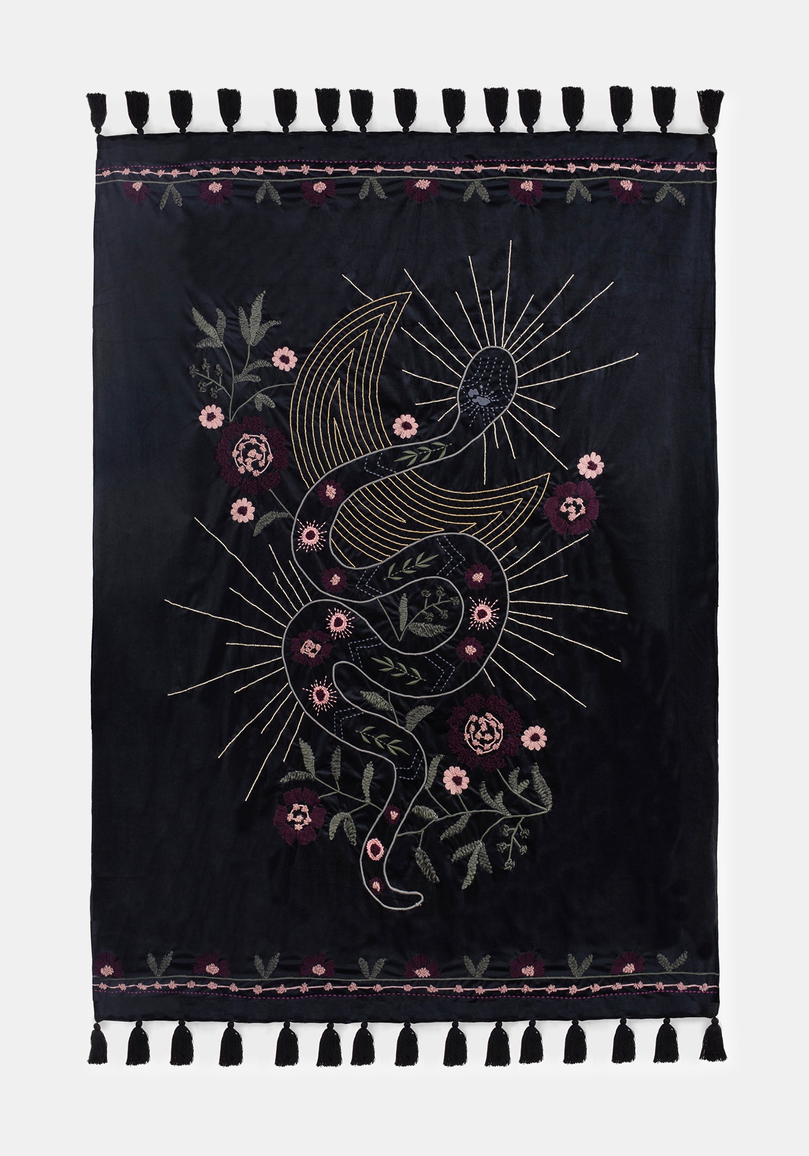 Kobra Embroidered Snake Blanket – Disturbia