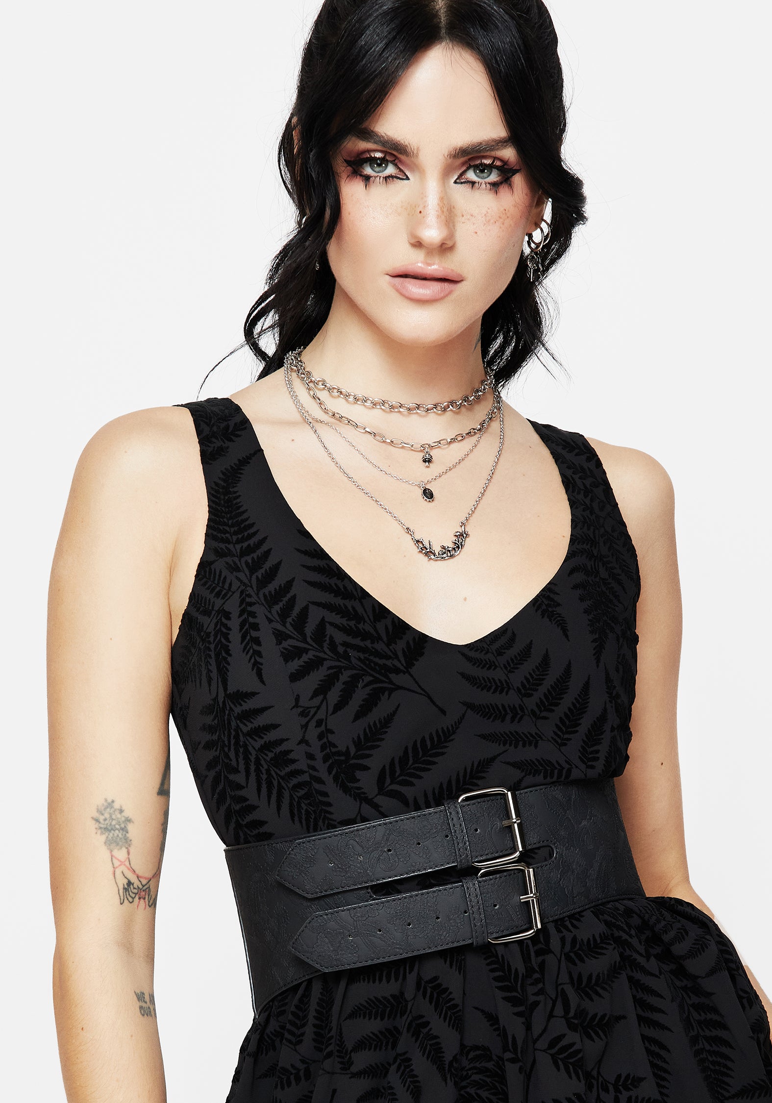 Apricity Paisley Debossed Waist Belt | Disturbia - Shop Women's Gothic ...