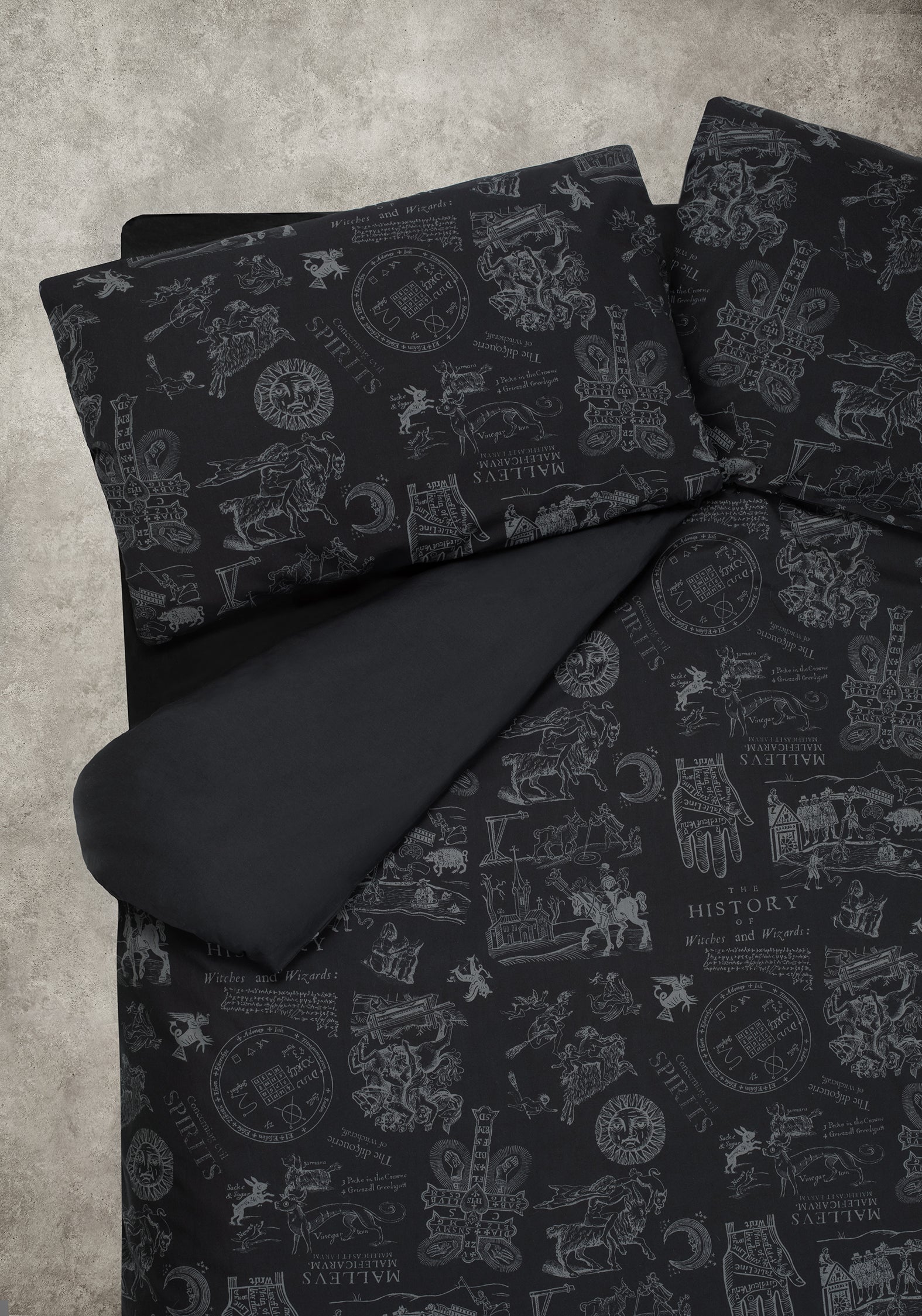 Heresy Woodcut Print Cotton Bedding Set - US Queen | Disturbia - Shop ...