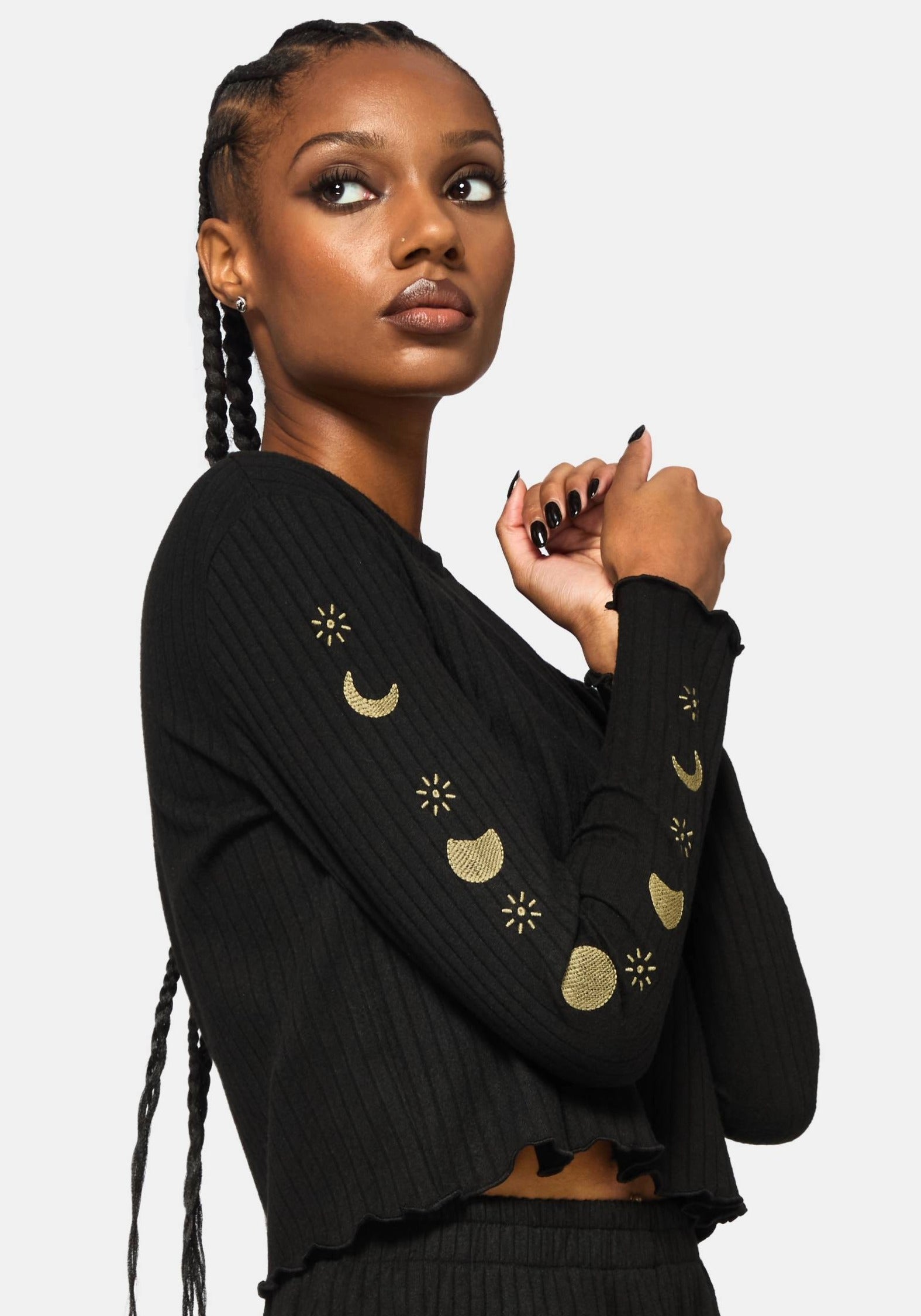 Griffinfly Embroidered Long Sleeved Pyjama Top – Disturbia