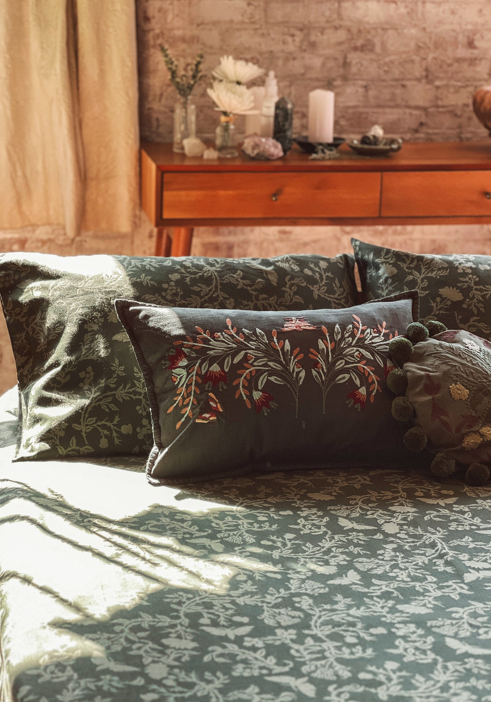 Wildwood Floral Print Cotton Bedding Set - US Queen | Disturbia - Shop ...